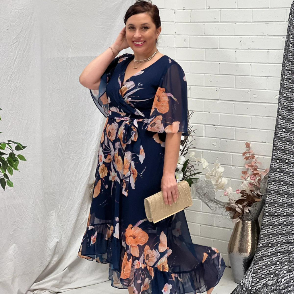 Stunning Dresses For Wedding Guests | Figure Flattering Styles – Dressxox